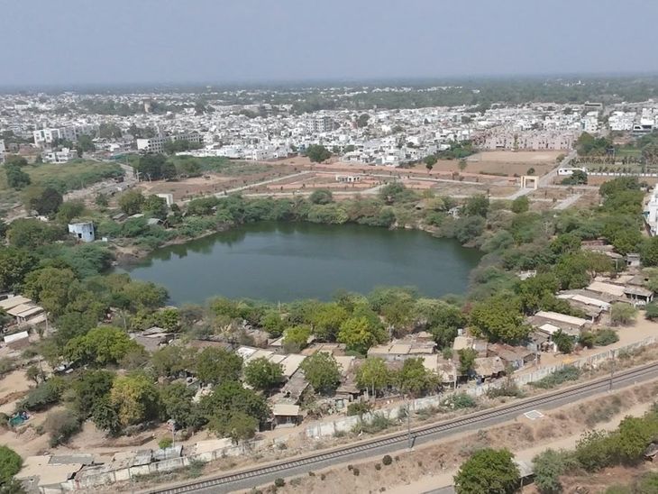 Pitanbar Talav Encroachments Set to be Removed; HC Rejects Plea