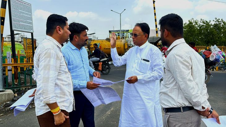 MLA conducts map-based review with officials