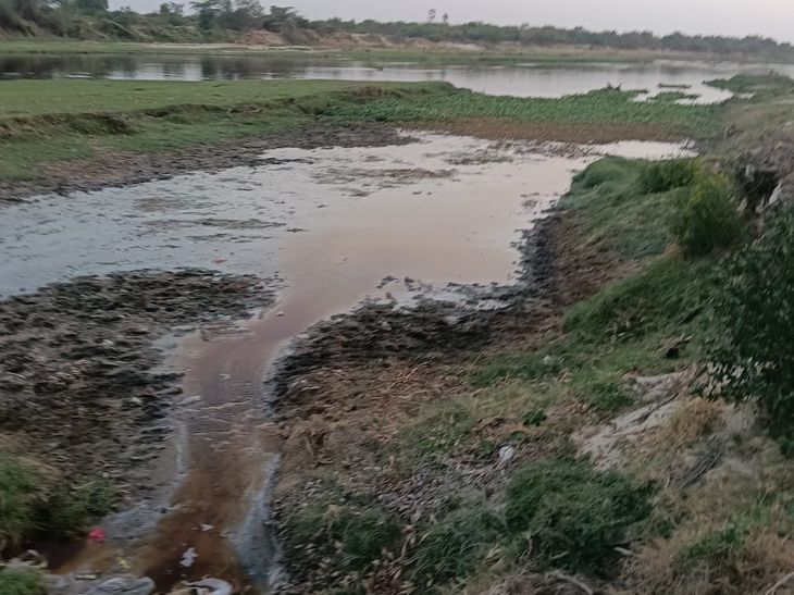 Kheda Illegal Factory Raid; Sabarmati River Pollution Case