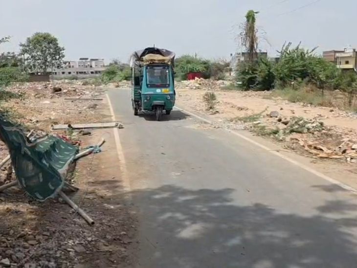 Patan Nagar Sevak Neelam Patel Mediates Road Opening; Relief for Commuters