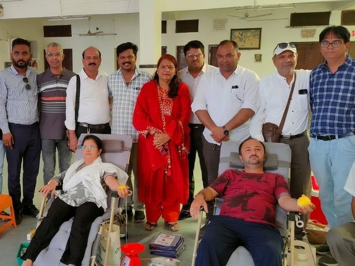 Patan Youth Donate Blood with Rotary Club; Tapodhan Brahmin Samaj Camp