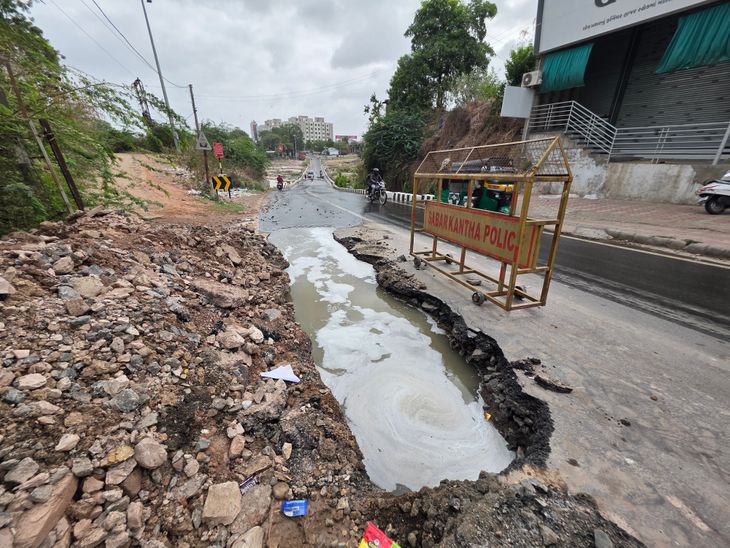 Himmatnagar Sewage Overflow; Mehtapura River Road Sewage Spill