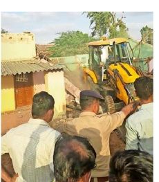10 mud-brick houses removed in Nana Varnora