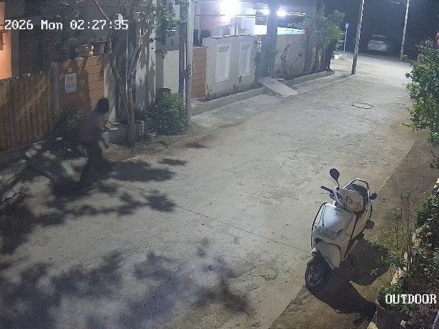 Jamnagar Iskcon Temple Vehicle Theft; Mask Gang Caught on CCTV