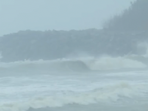 Cyclone Fengal to hit between Karaikal and Mahabalipuram | Bhaskar English