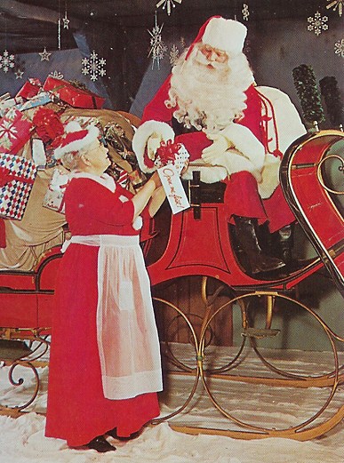Here comes Santa Claus and he’s going to school