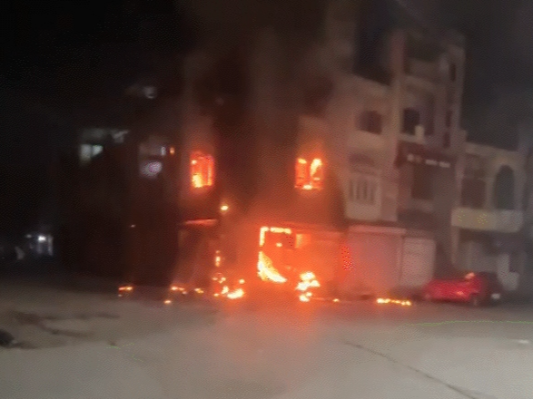In 2 hours, the entire family gets burned in Dewas - Madhya Pradesh ...