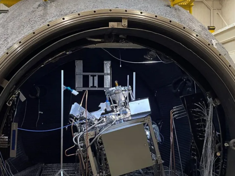 Turning Moon rocks into air; How we’re bringing oxygen to space-Turning ...