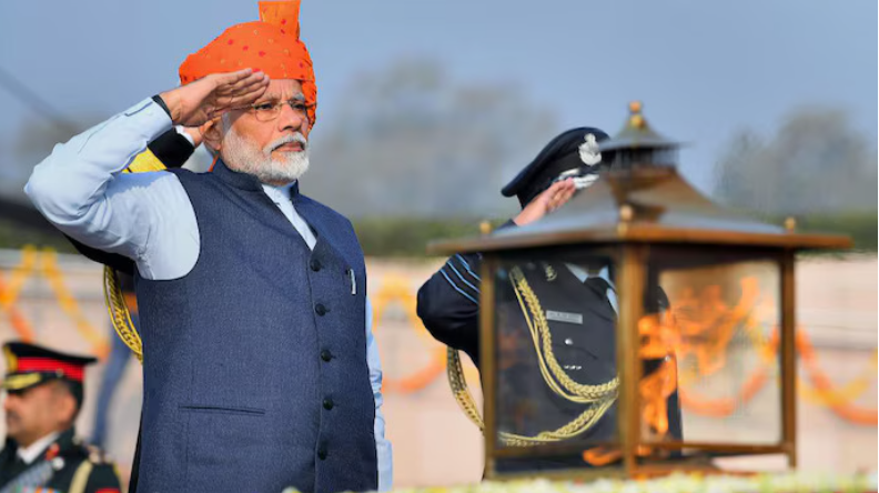 PM Narendra Modi red yellow pagdi in Republic day have a look at his ...