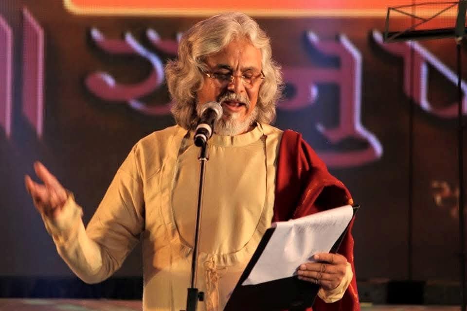 Gujrati writer-poet Tushar Shukla’s journey from Shri to Padma Shri - Gujarat News | Bhaskar English