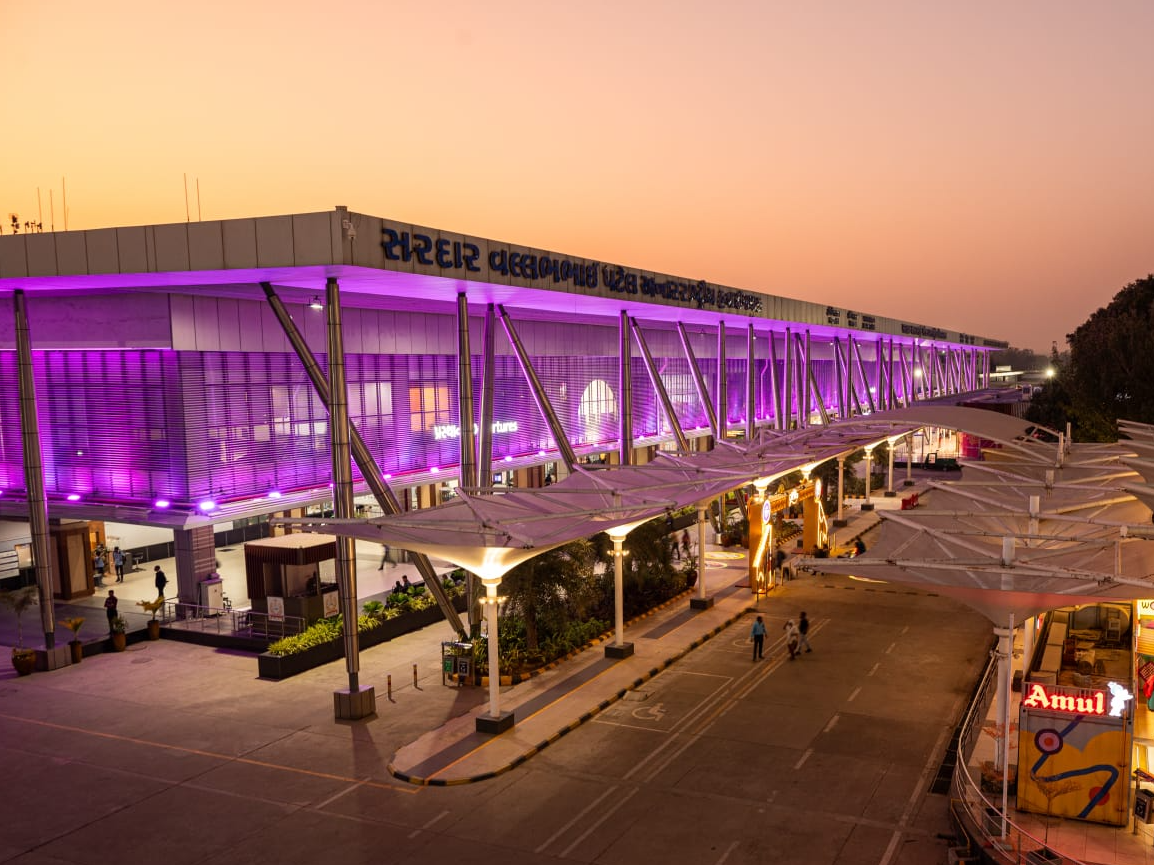 Ahmedabad’s SVPI Airport introduces new customs screening room ...
