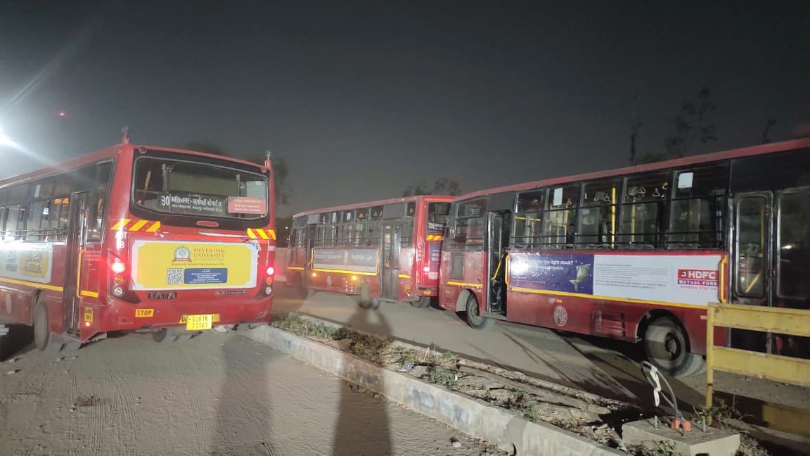Connecting bus service between A’bad-Sabarmati stations for passenger ...