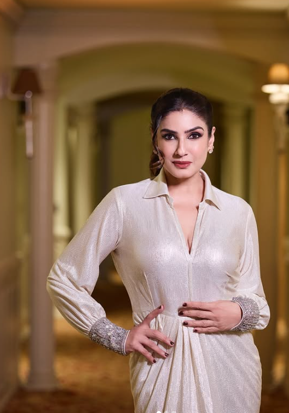 When Raveena Tandon publicly humiliated, threw glass of juice on ...