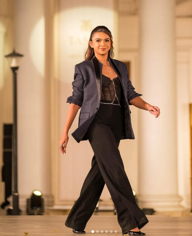 FIR against Apoorva Mukhija for obscene remarks on women's body part in ...