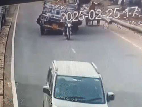 Overloaded truck overturns on bikers in Dholpur: Two riders die as bike ...