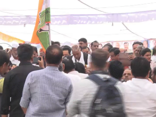 Congress protest stage collapses in Bhopal