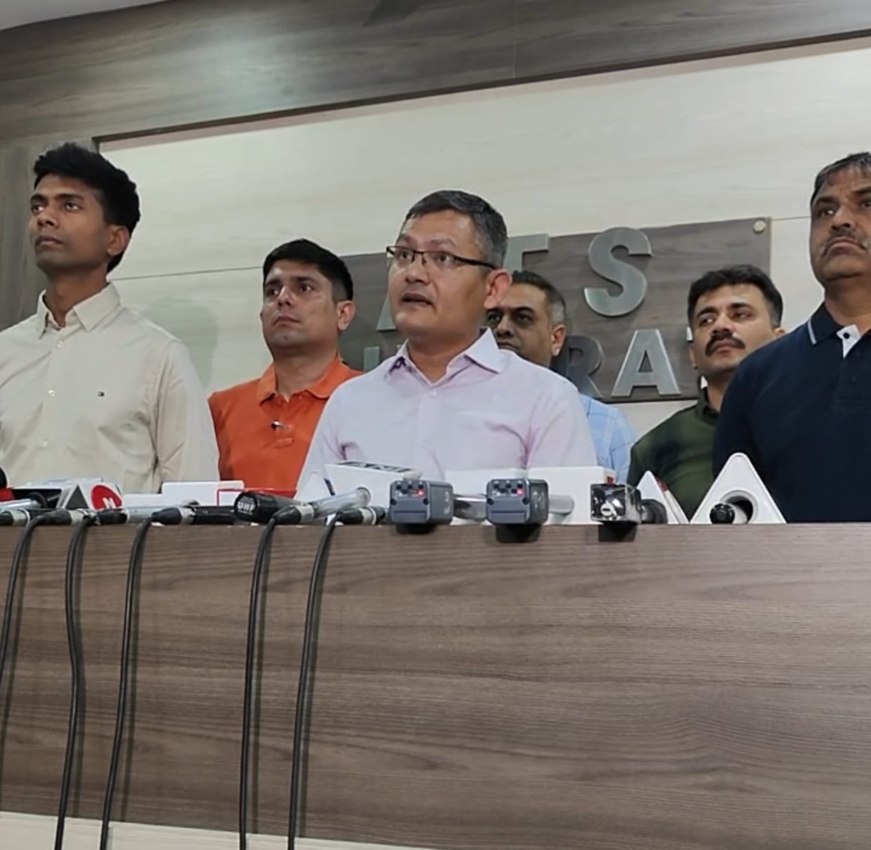 Gujarat ATS busts international drug trafficking network; Surat ...