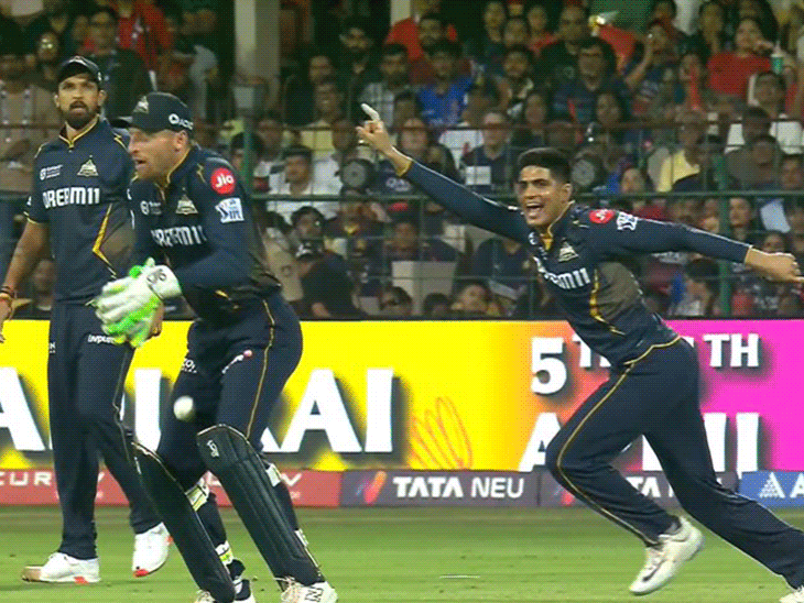 Phil Salt's 105 meter long six, biggest maximum this season ...