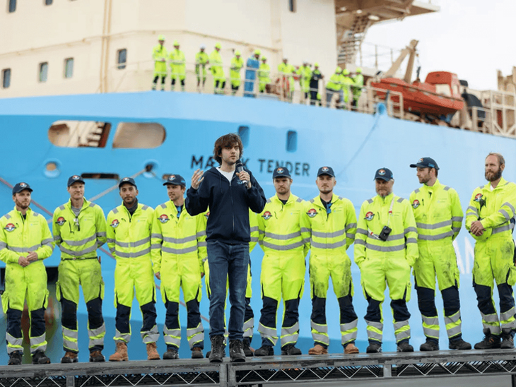 Meet the robot that eats plastic to clean oceans-a dutch inventor ...