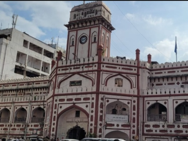 Surat Police enforces traffic ban till March 2026: Heavy vehicles ...