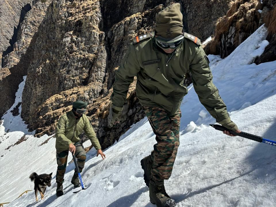 Sri Hemkund Sahib Yatra preparations begin in Uttarakhand Army jawans ...