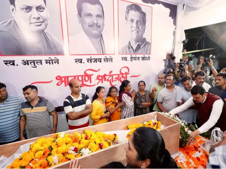 Mumbai receives bodies of Pahalgam terror attack victims - Maharashtra ...