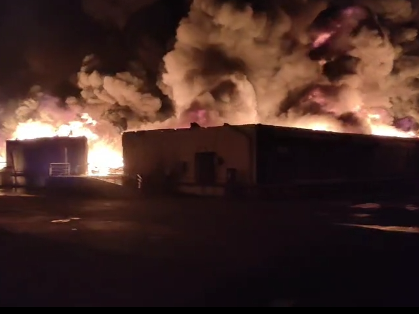 Massive fire engulfs 22 godowns in Bhiwandi: Goods worth crores ...