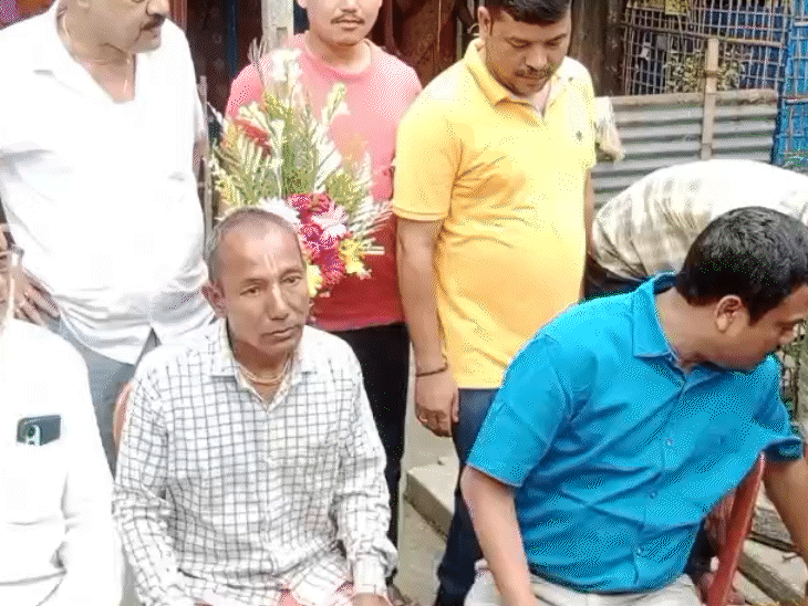 Sitalkuchi farmer returns after 29 Days in Bangladeshi custody