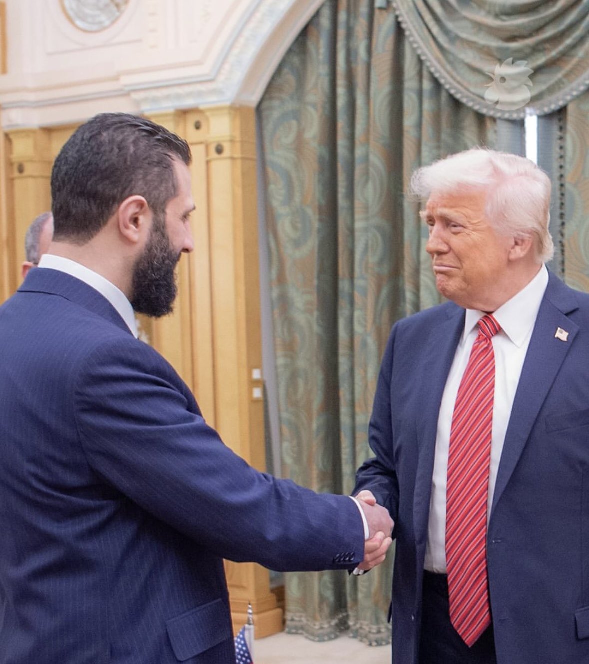 Trump meets Al-Shara, wanted terrorist with ₹84 crore bounty US Prez ...