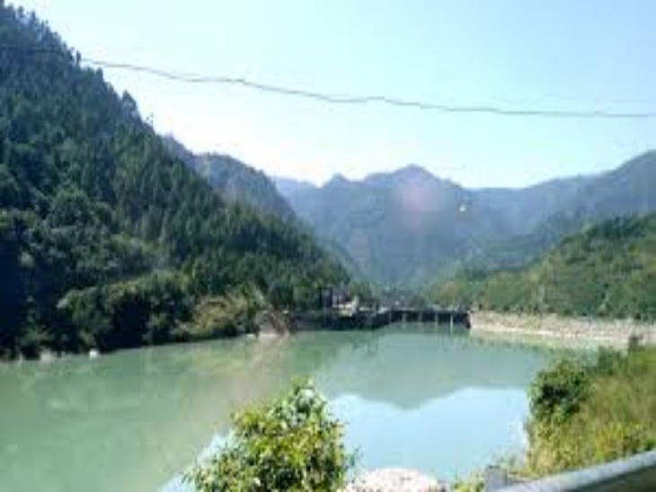 Pandoh dam releases 1000 cusecs water as reservoir fills Authorities ...