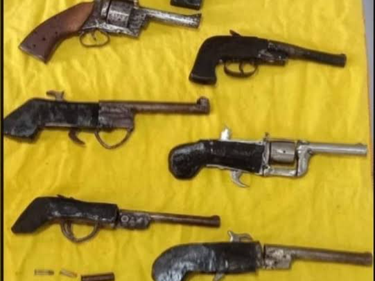 maharashtra ats arrests man with firearms in dombivli seizes three guns ...