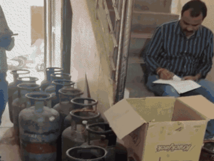 Illegal gas refilling unit busted in Bhopal’s Pushpa Nagar: Food ...