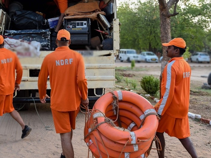 Dam levels soar, rescue teams alerted as monsoon batters gujarat: 33 SDRF-NDRF teams deployed ...