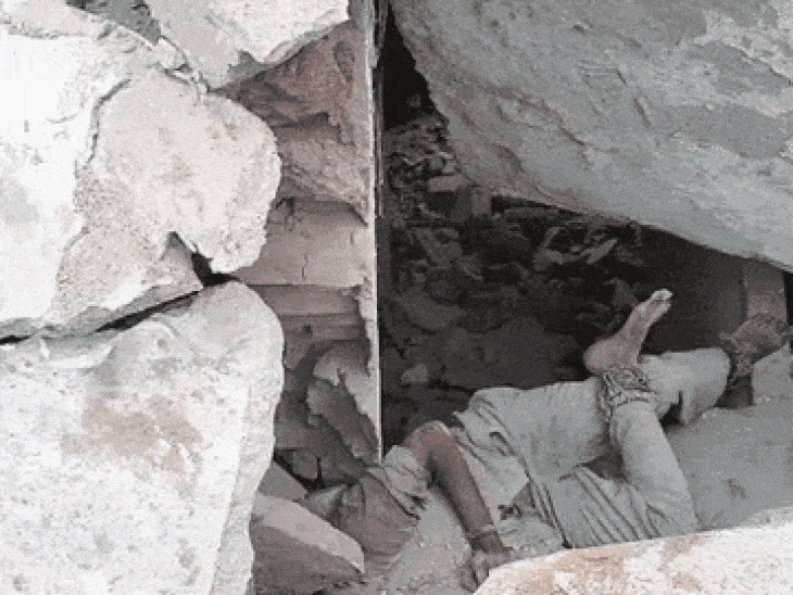 Dilapidated government house collapses in Bhopal, man dies: Probe ...
