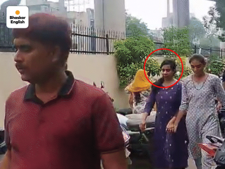 Reni Joshilda causes uproar in police custody Attacks woman officer ...
