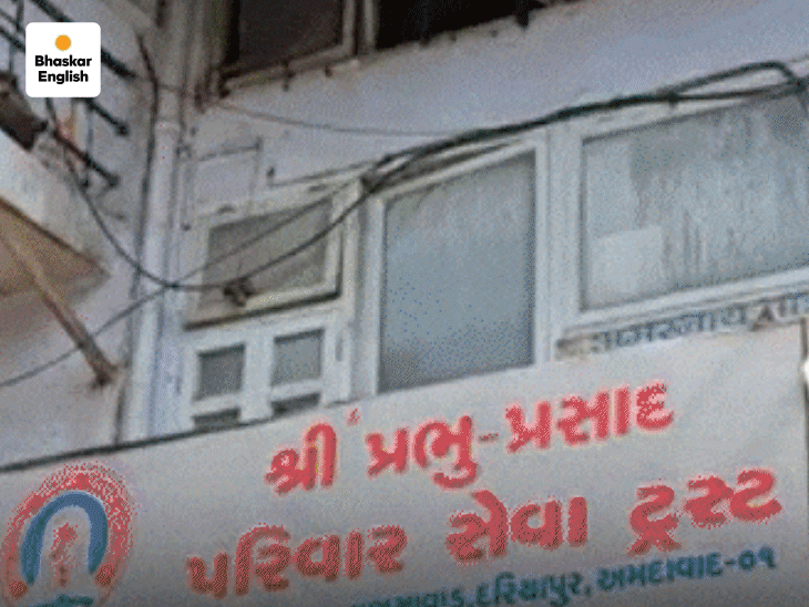 Gujarati Bhandara serves pilgrims non-stop during Amarnath Yatra; 27 ...