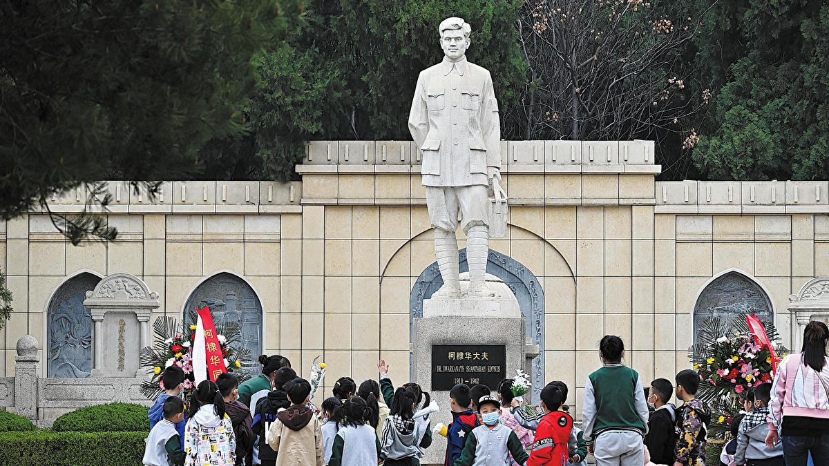 Indian doctor who saved Chinese lives during War; Why did Nehru send Dr ...