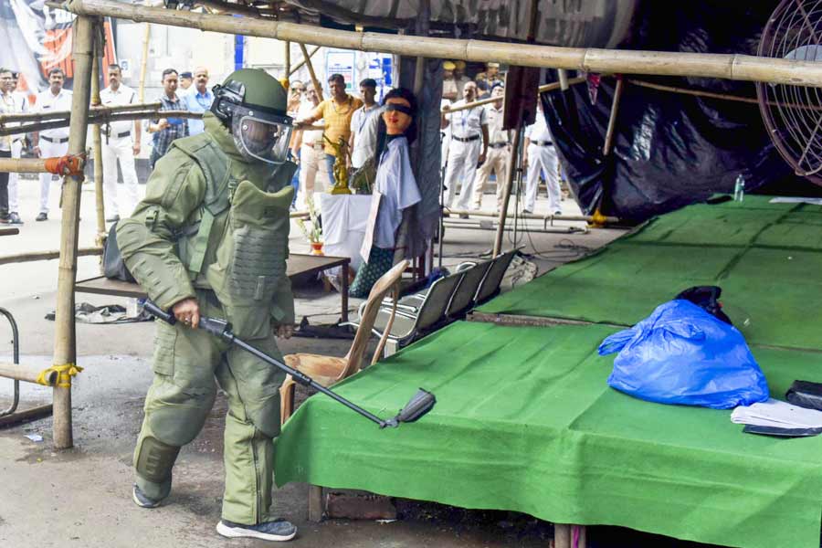 kolkata police bomb squad gets explosive vapour detection device to ...