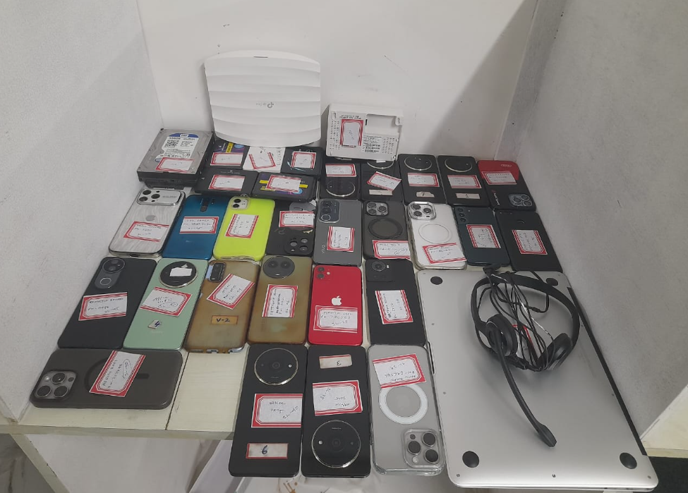 illegal call centre busted in topsia wadud offices raided documents ...