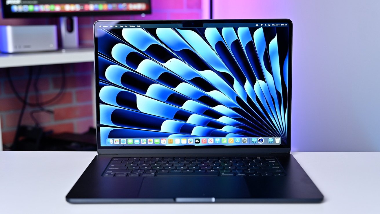 Apple to launch ₹50,000 MacBook in India-the company working on a ...