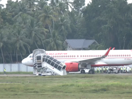 Air India Mumbai–Jodhpur flight halted on runway; Technical glitch ...