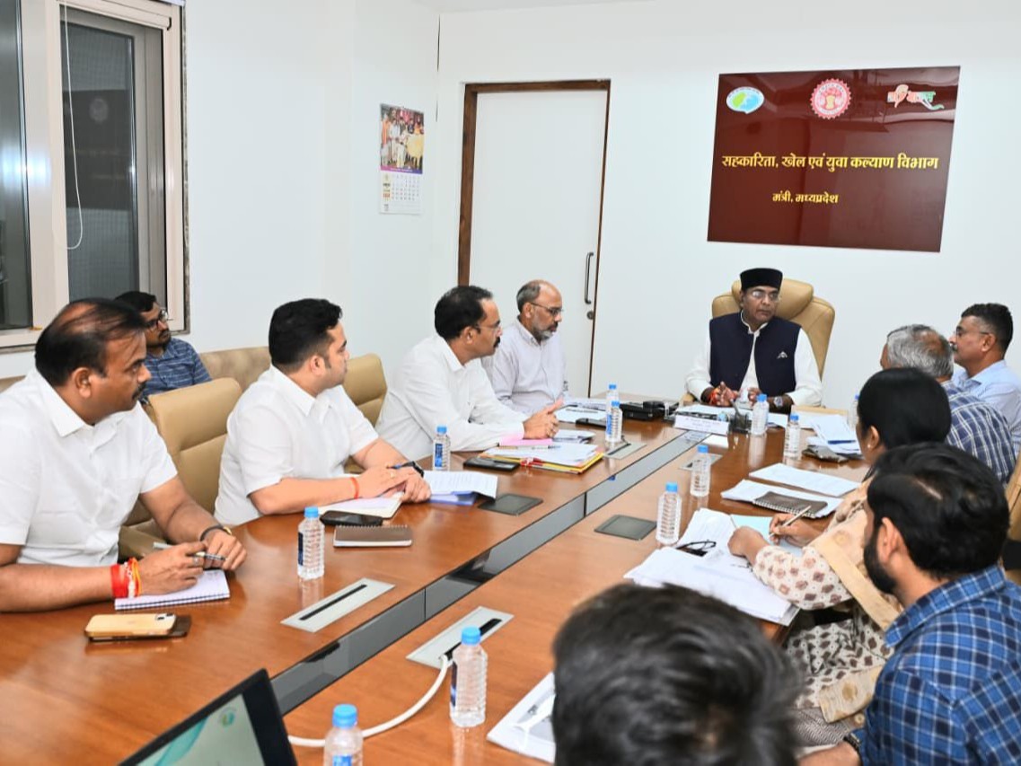 Minister Sarang reviews preparations for Khelo MP Youth Games: Oversees arrangements for Viksit ...