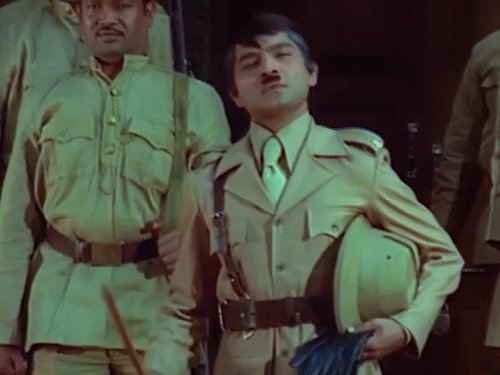 Veteran actor Asrani passes away at 84 | Bhaskar English