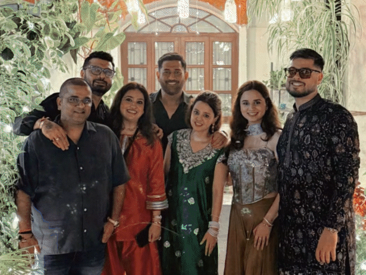 MS Dhoni celebrates Diwali with wife Sakshi and family: CSK, Mumbai ...
