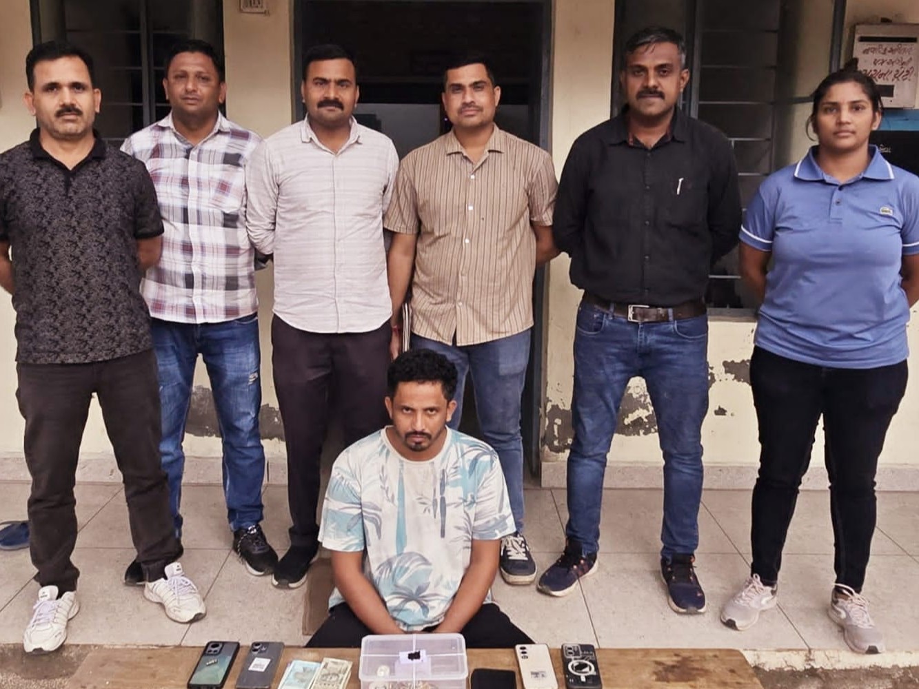 Gujarat police solve major theft at temple camp Accused with 18 prior ...