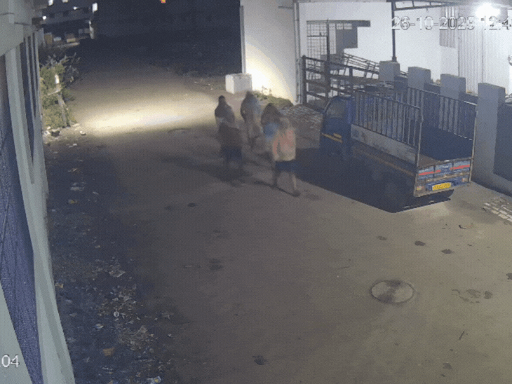 Surat police intensify patrolling after threatening posters emerge Anti-Social elements target ...