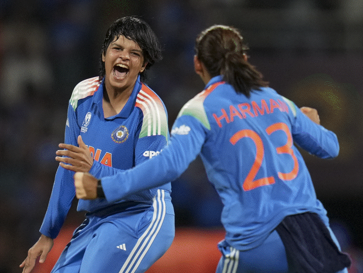Harmanpreet recreates Dhoni's picture after historic World Cup win: IN ...