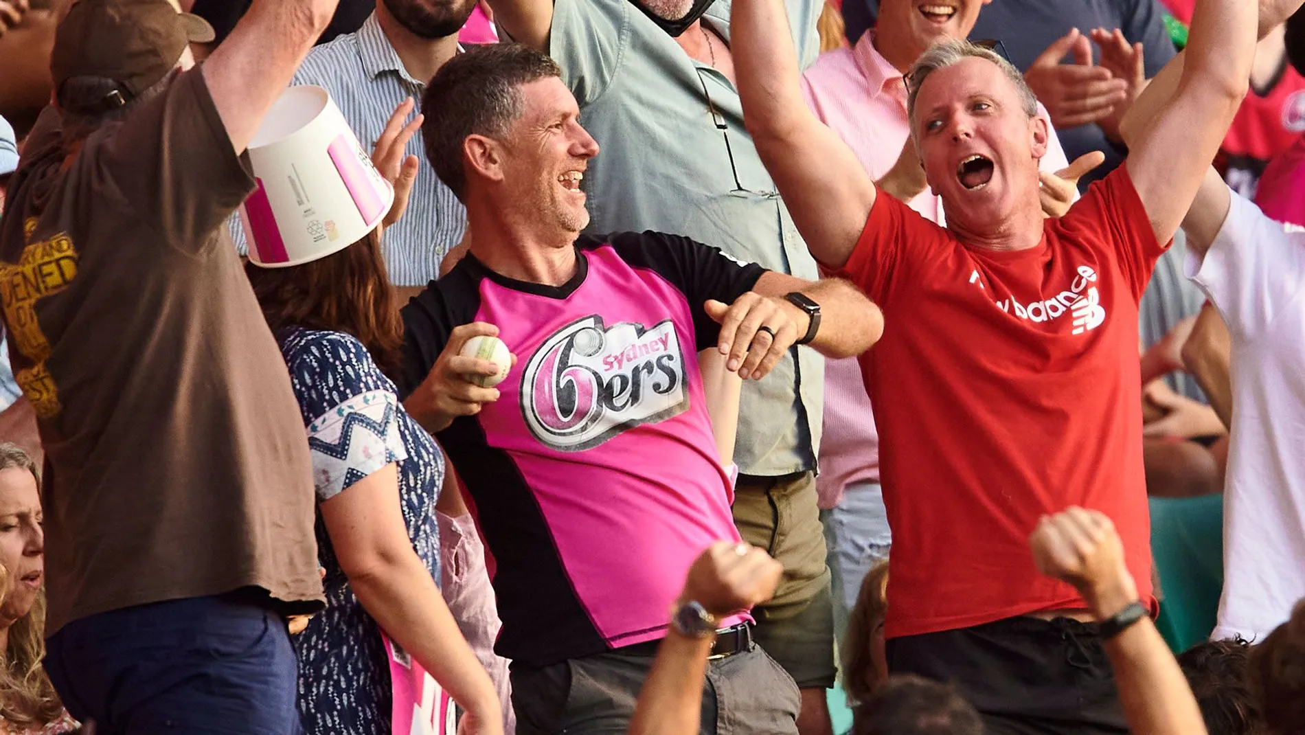Big Bash introduces new 'keep the ball' rule for fans: League adopts ...