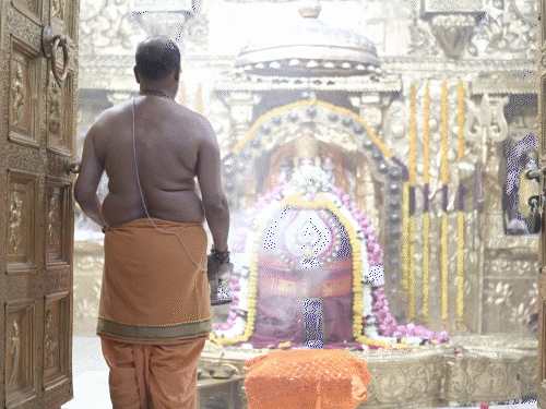 Rare astronomical alignment witnessed at Somnath Temple Thousands of ...