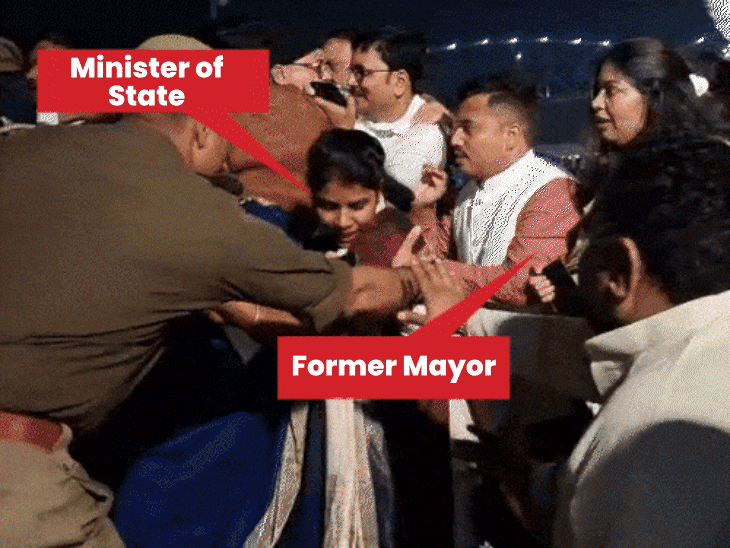 Security blocks BJP-leaders from boarding Yogi’s cruise during Dev-Deepavali Minister Ravindra ...